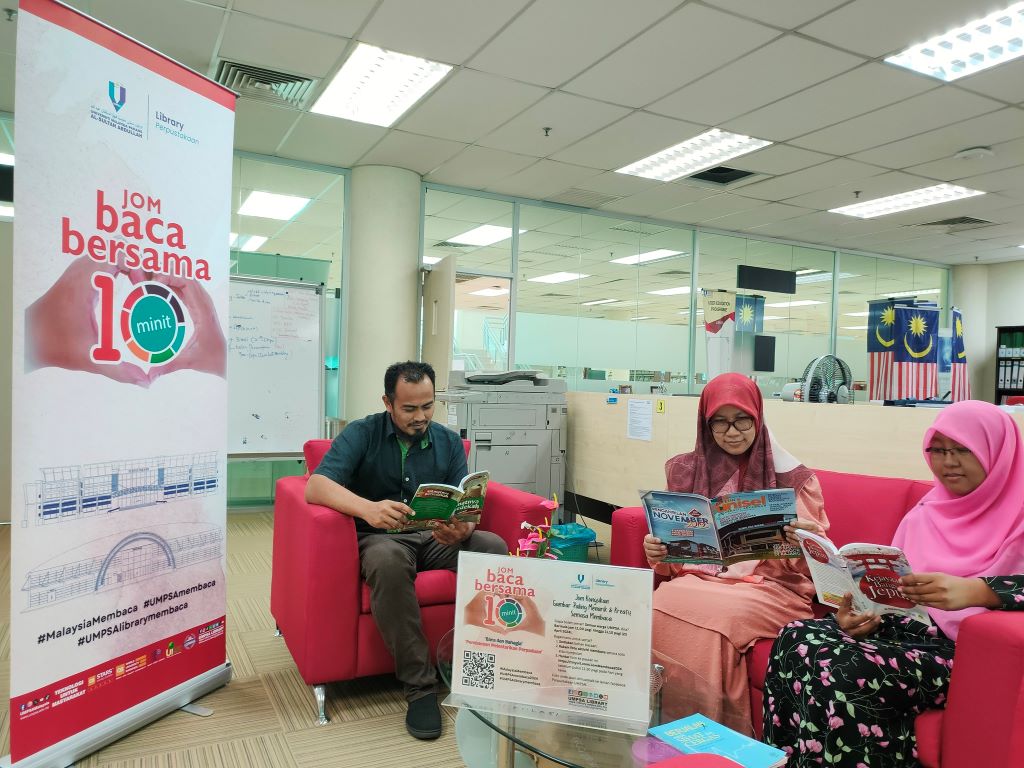 Embracing the 10 mins ‘Jom baca bersama’ annual event | UMPSA News