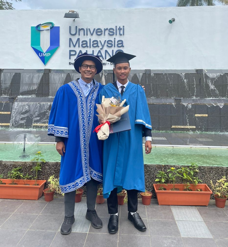 UMP graduand ‘Budin’ moved by a surprise from noble-hearted lecturer ...